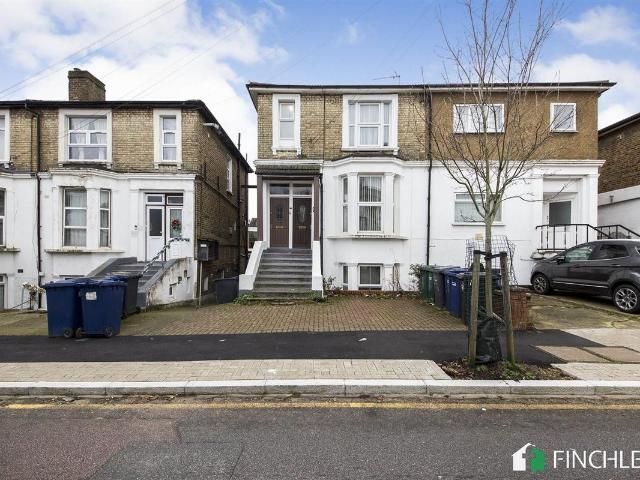 Lichfield Grove, London N3, 2 bed flat to rent, £1,900 pcm | PrimeLocation