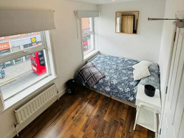 Lichfield House, Denmark Road, Denmark Hill, London, SE5 9ET, United Kingdom | Room for rent #165823183 | Rentberry