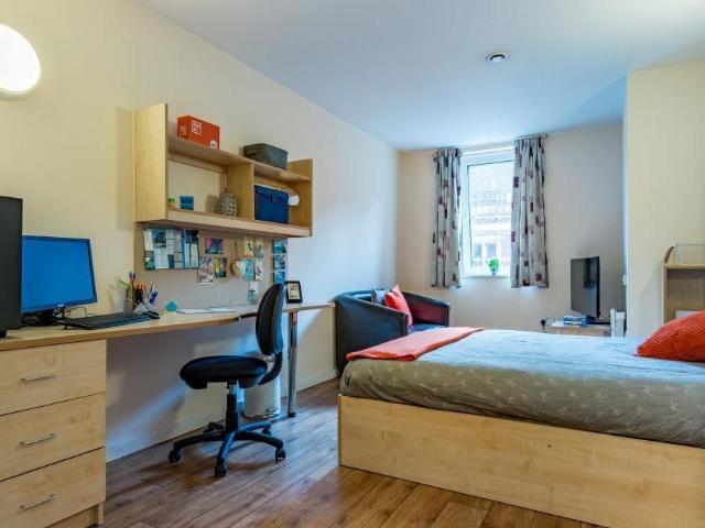 Lichfield Street, Wolverhampton WV1, Studio to rent, £646 pcm | PrimeLocation