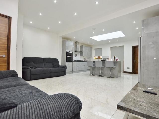 Lichfield Road, East Ham E6, 3 bed property to rent, £2,750 pcm | PrimeLocation