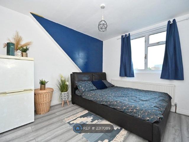 Lichfield Road, Hounslow TW4, Room to rent, £650 pcm | PrimeLocation