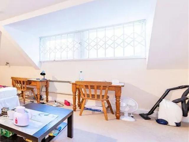 Lichfield Road, London, NW2 2RE, United Kingdom | Studio apartment for rent #118793133 | Rentberry