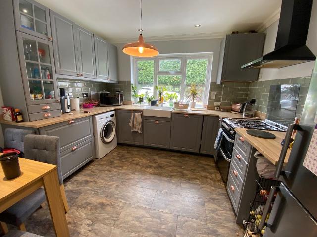 Lichfield Road, Sutton Coldfield B74, 2 bed maisonette to rent, £1,300 pcm | PrimeLocation