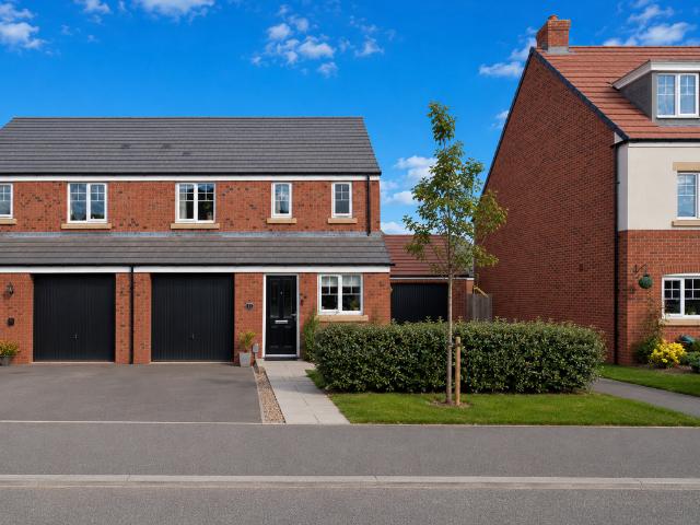 Lichfield, WS14 9GA 3 bed semi detached house to rent £1,525 pcm £352 pw