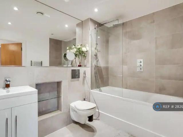 Lidcote House, London, SW9 2 bed flat to rent £2,650 pcm £612 pw