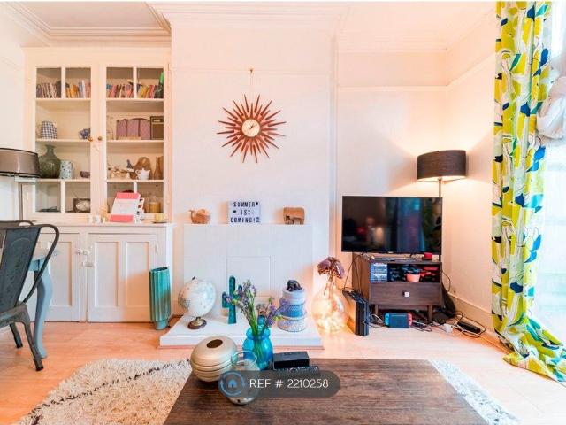 Liddell Gardens, London NW10, 3 bed terraced house to rent, £3,700 pcm | PrimeLocation