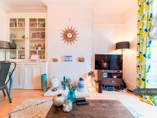 Liddell Gardens, London, NW10 3 bed terraced house to rent £3,700 pcm £854 pw