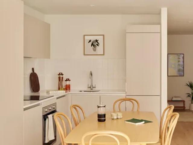 Lidl, St Anthony Street, City of Edinburgh, EH6 6BS, United Kingdom | 3 bed apartment for rent #158383622 | Rentberry