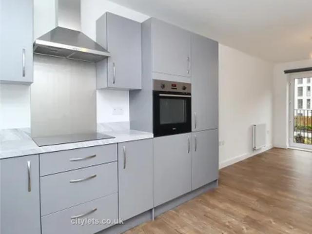 Lidl, St Anthony Street, City of Edinburgh, EH6 6BS, United Kingdom | 2 bed apartment for rent #165356615 | Rentberry