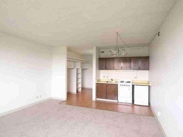 Life Manor Parkside Studio Apartment for Rent at 1601 S Union Ave, Tacoma, WA 98405 Central