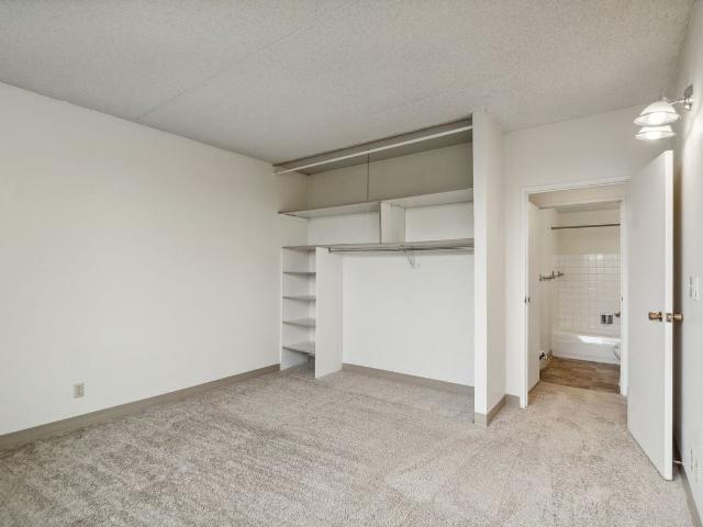 Life Manor Parkside Studio Apartment for Rent at 1601 S Union Ave, Tacoma, WA 98405 Central