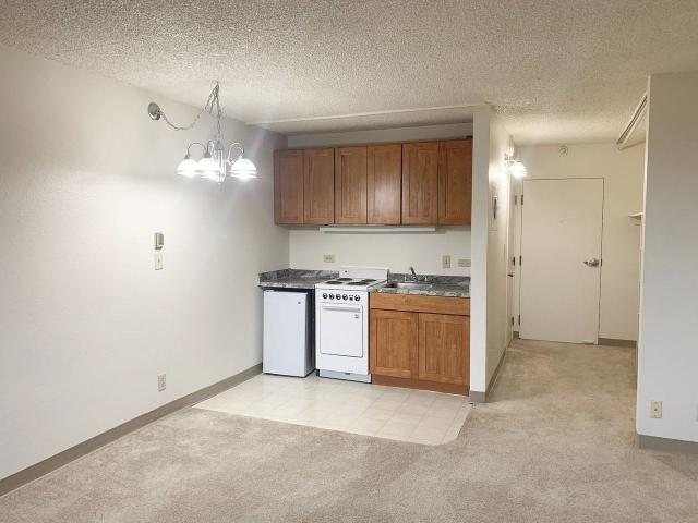 Life Manor Parkside Studio Apartment for Rent at 1601 S Union Ave, Tacoma, WA 98405 Central