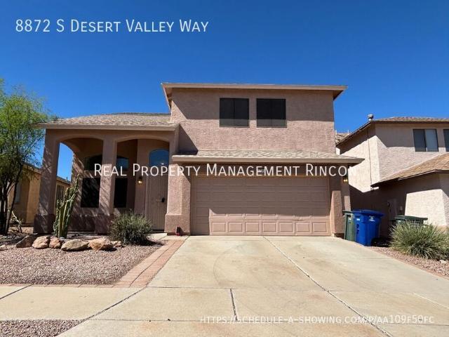 Light and Airy 3 Bed, 2.5 Bath with Loft in Rita Ranch! Electricity Included!