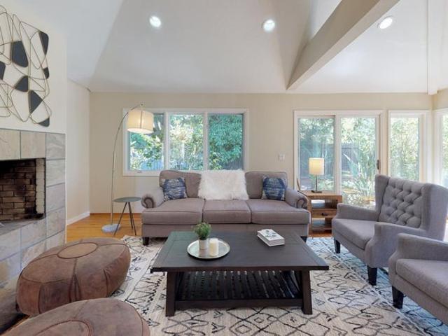Light Filled Palo Alto Home With Beautiful Backya