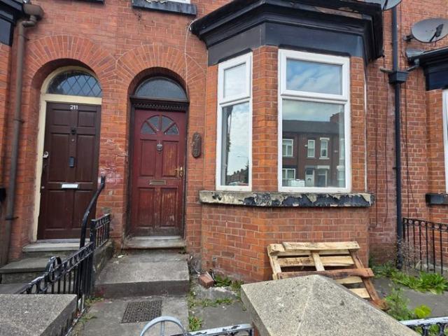 Lightbowne Road, Manchester M40, 3 bed terraced house to rent, £1,200 pcm | PrimeLocation