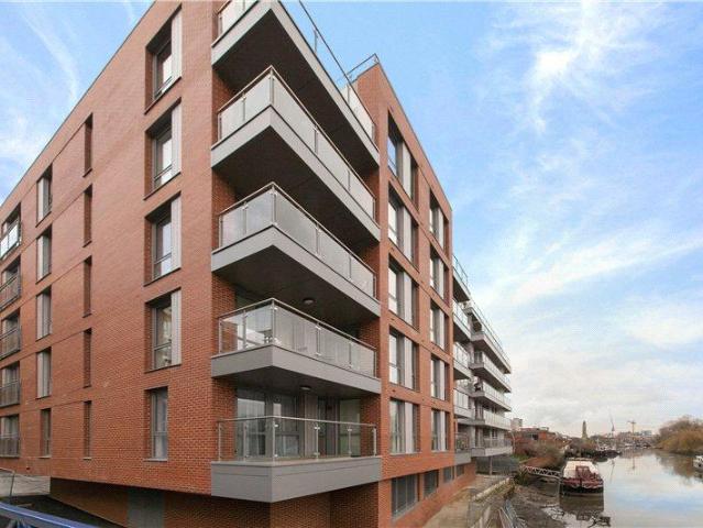 Lighterage Court, Kew Reach, High. 1 bed flat to rent £2,200 pcm £508 pw
