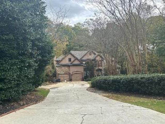 Lighthorse Dr NW