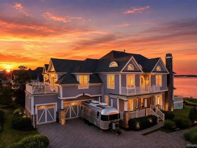 Lighthouse Dr, South Amboy, Home For Sale