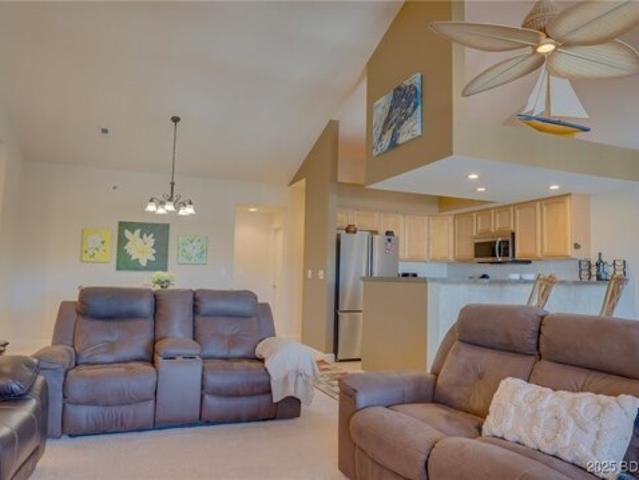Lighthouse Rd Unit,lake Ozark, Condo For Sale