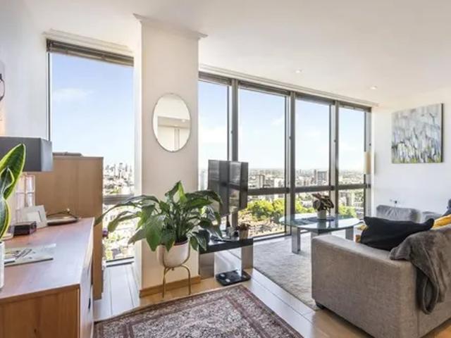 LightHouse Studio, 26 Hertsmere Road, London, E14 4AW, United Kingdom | 1 bed apartment for rent #140801104 | Rentberry