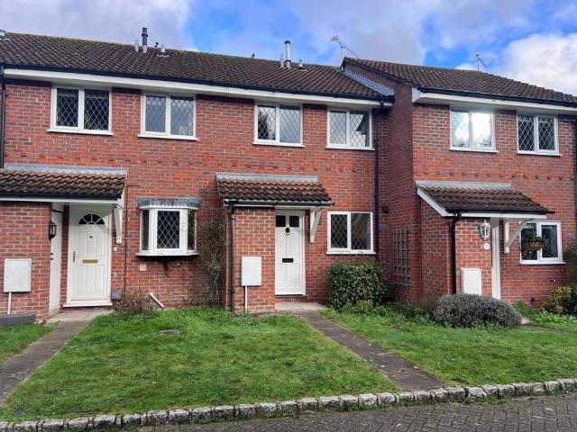 Lightwater, Surrey GU18, 2 bed terraced house to rent, £1,750 pcm | PrimeLocation