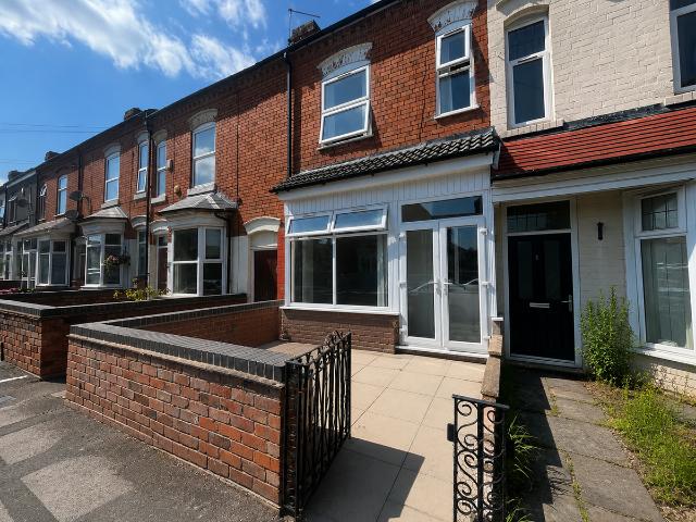 Lightwoods Road, Smethwick B67, 2 bed terraced house to rent, £1,095 pcm | PrimeLocation