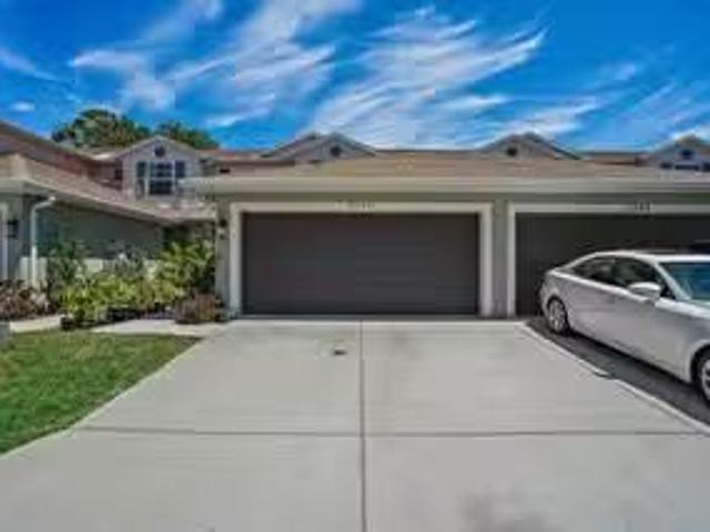 Like New Townhome in Heritage Oaks! 5246 Neil Dr