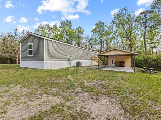 Like New Manufactured Home Available in Hampstead!