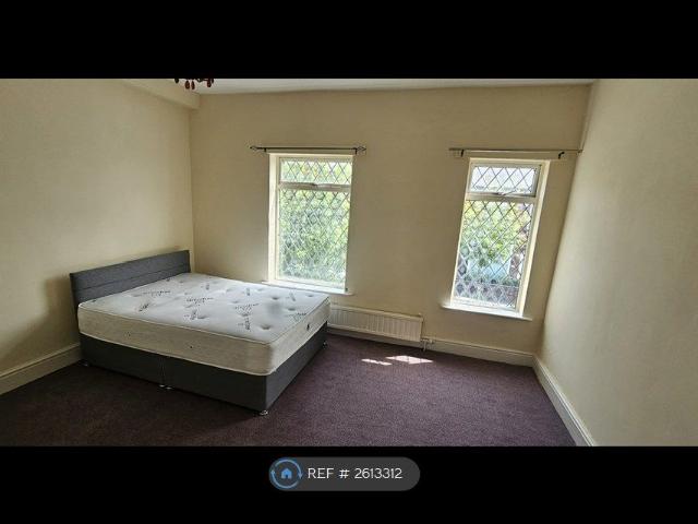 Lily Lane, Manchester M9, 5 bed terraced house to rent, £1,600 pcm | PrimeLocation