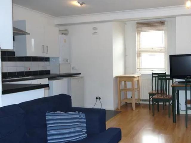 Lily's Launderette, Lavender Hill, London, SW11 1JR, United Kingdom | 1 bed apartment for rent #140658452 | Rentberry