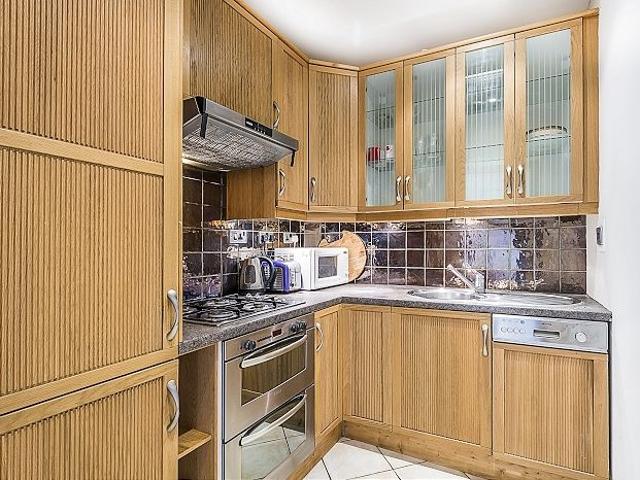 Lilyville Road, London SW6, 2 bed flat to rent, £2,850 pcm | PrimeLocation