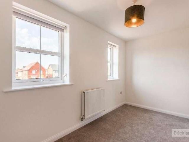 Lilac Way, Overstone Gate, Northampton, NN6