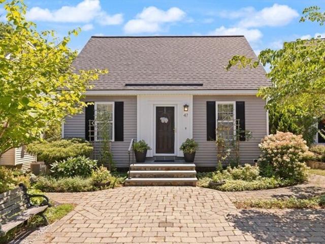 Lilac Cir, Marlborough, Home For Sale