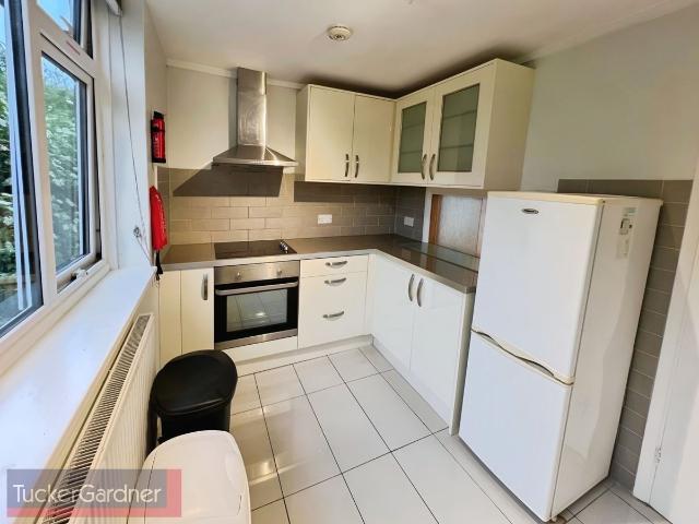 Lilac Court, Cambridge CB1, 2 bed flat to rent, £1,600 pcm | PrimeLocation