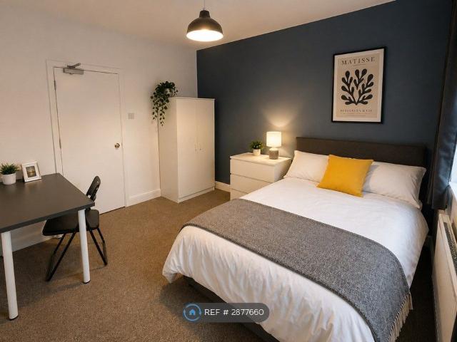 Lilac Crescent, Beeston, Nottingham NG9, Room to rent, £560 pcm | PrimeLocation