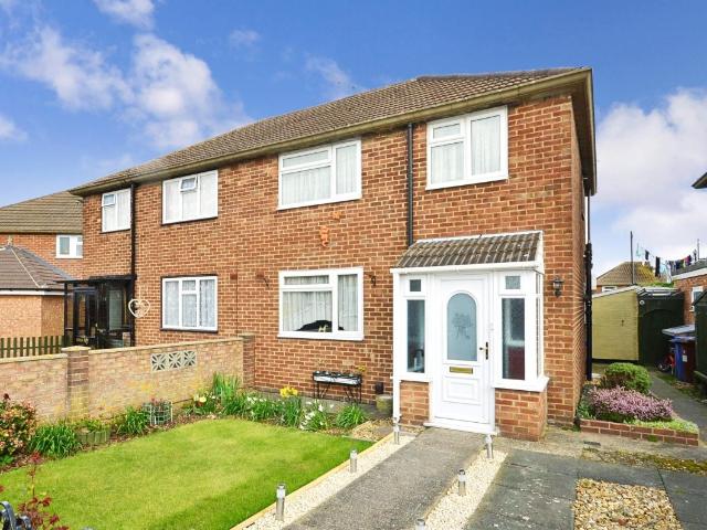 Lilac Crescent, Strood, Rochester ME2, 2 bed semi detached house to rent, £1,450 pcm | PrimeLocation