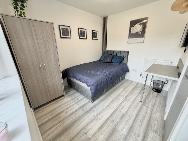 Lilac Grove, Wednesbury WS10, Room to rent, £645 pcm | PrimeLocation