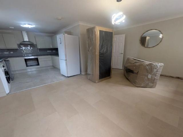 Lilac Grove, Beeston, NG9 1PA