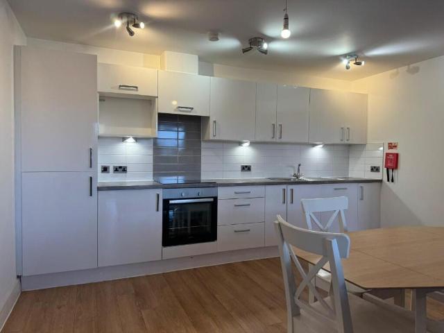 Lilford Road, London, SE5 1 bed flat to rent £1,850 pcm £427 pw