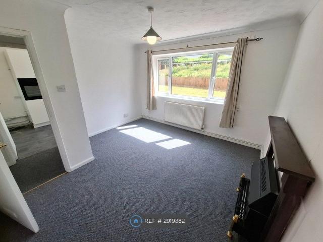 Lilian Close, Norwich NR6, 1 bed flat to rent, £850 pcm | PrimeLocation