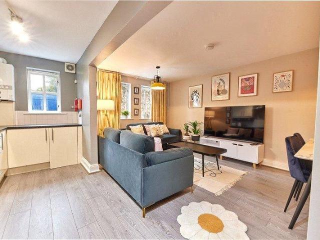 Lillico House, Sandyford Road NE2 6 bed apartment to rent £3,378 pcm £780 pw
