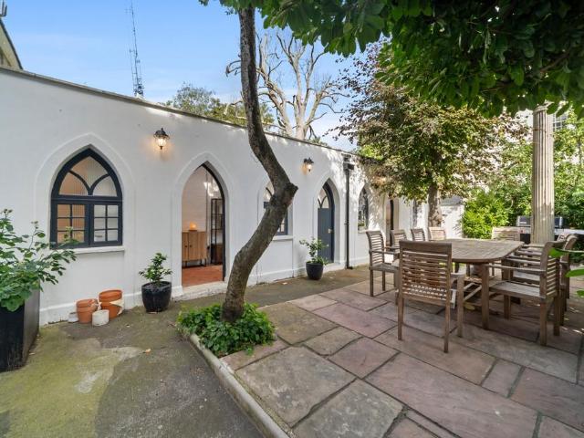 Lillie Road, West Brompton, London, SW6 1 bed flat to rent £3,000 pcm £692 pw
