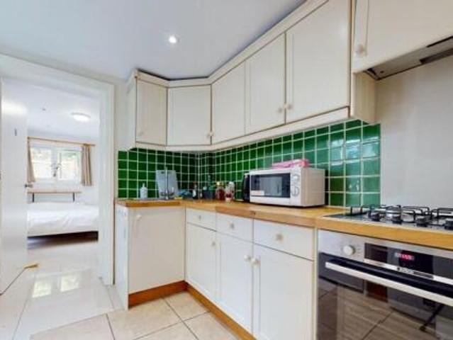 Lillie Road, London, 3 Bedroom Flat