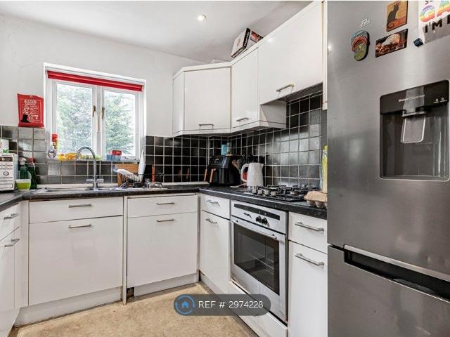 Lillie Road, London SW6, Room to rent, £1,350 pcm | PrimeLocation