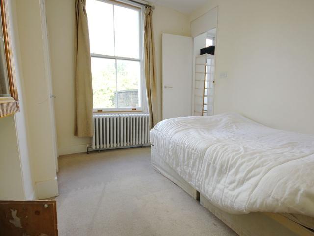 Lillie Road, London SW6, Room to rent, £1,300 pcm | PrimeLocation