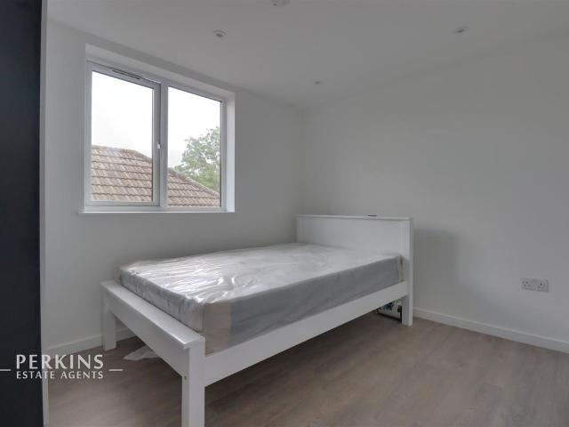 Lilliput Avenue, Northolt UB5, Room to rent, £675 pcm | PrimeLocation
