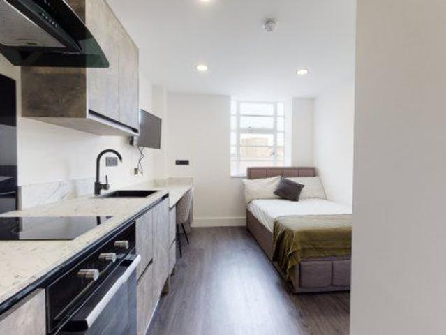 Lister Gate, Nottingham NG1, Room to rent, £767 pppm | PrimeLocation