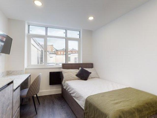 Lister Gate, Nottingham NG1, Room to rent, £767 pppm | PrimeLocation