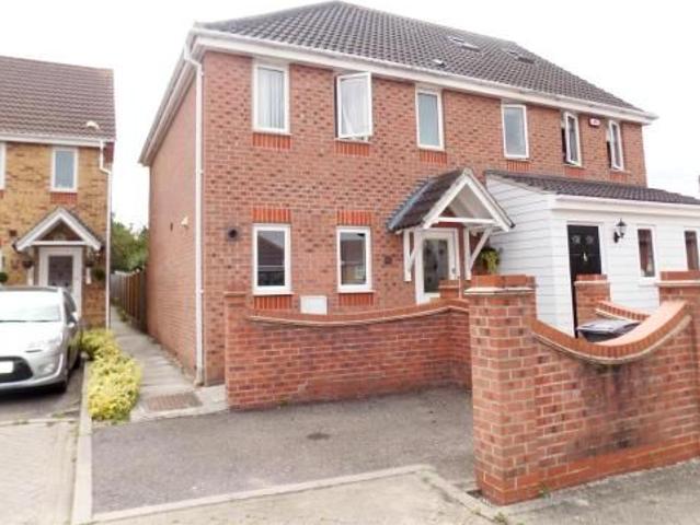Lister Tye, Chelmsford CM2, 3 bed semi detached house to rent, £1,750 pcm | PrimeLocation