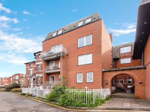 Listergate, 317 Upper Richmond Road, Putney SW15, 1 bed flat to rent, £1,800 pcm | PrimeLocation